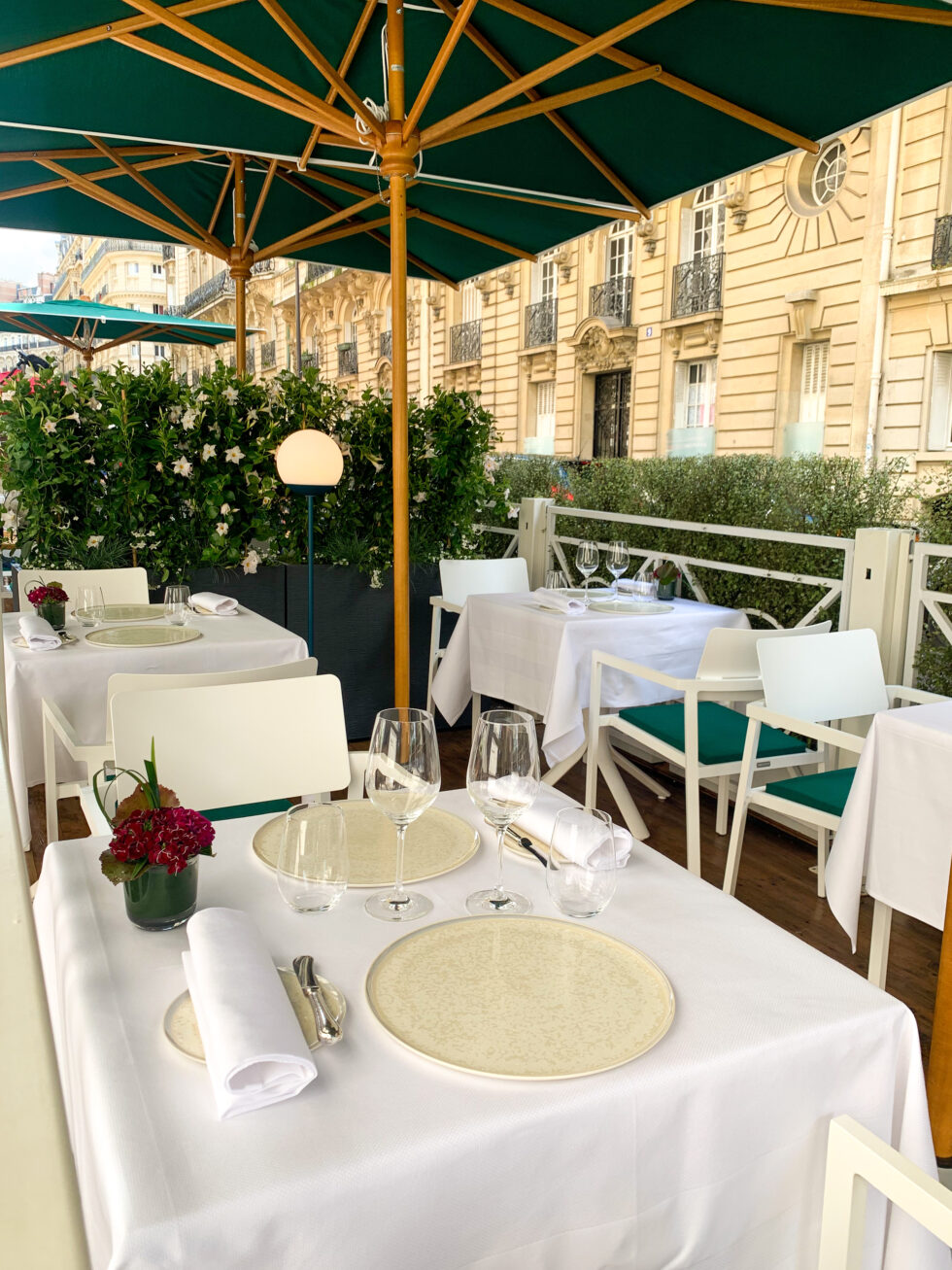 La Maison Rostang débute l’été en terrasse | Maison Rostang - 2 étoiles ...